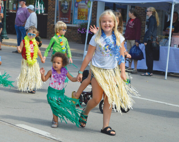 Crazy fun at Crazy Days | News, Sports, Jobs - Marshall Independent